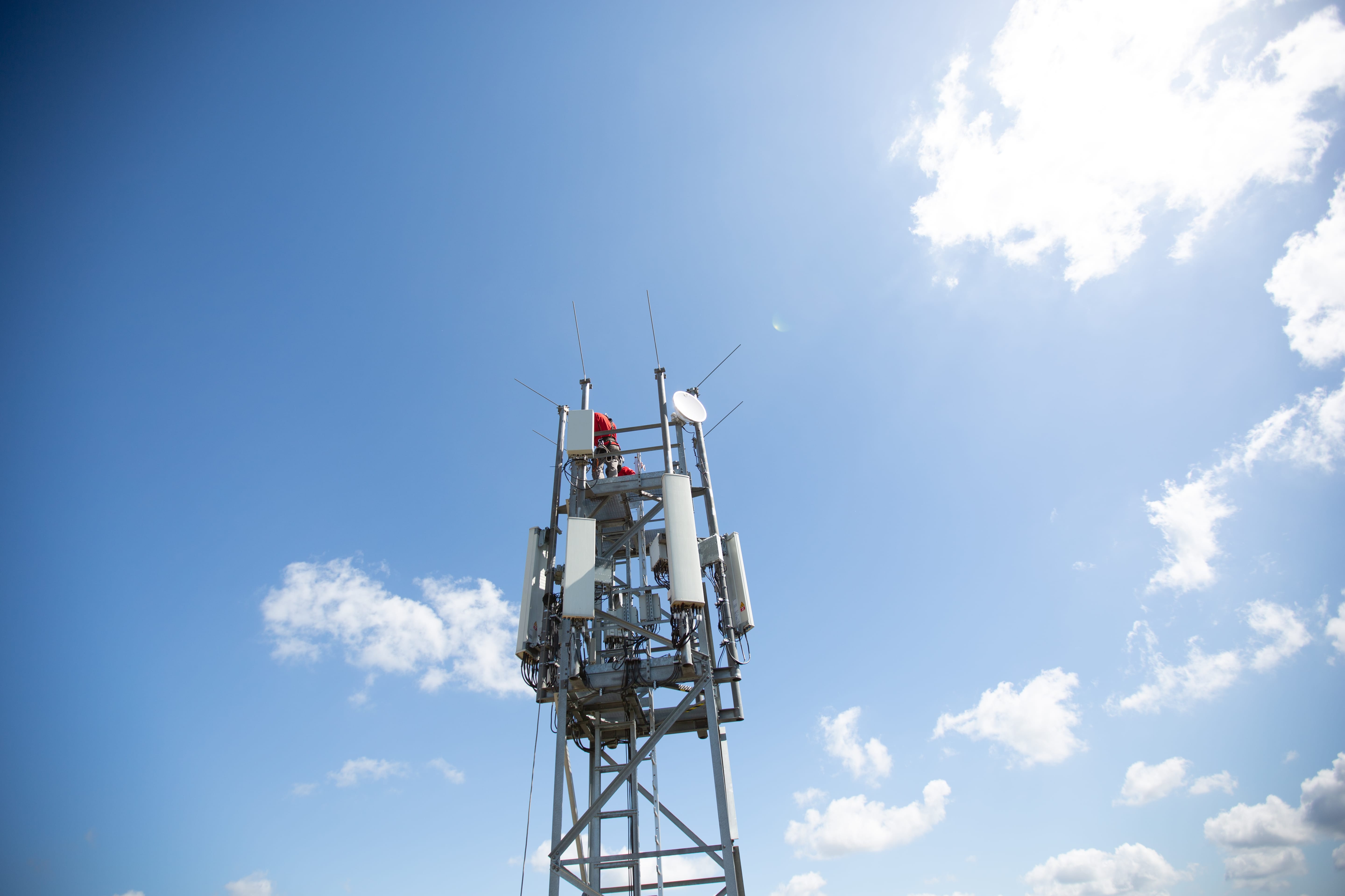 Vodafone to boost network performance for customers by phasing out 2G ...